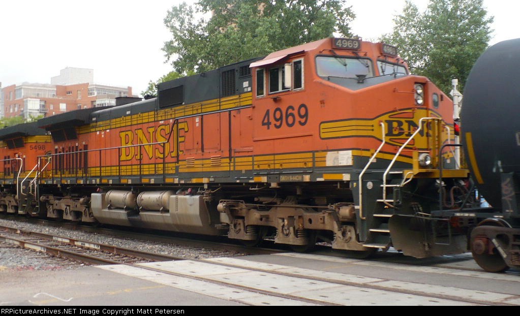 BNSF 4969